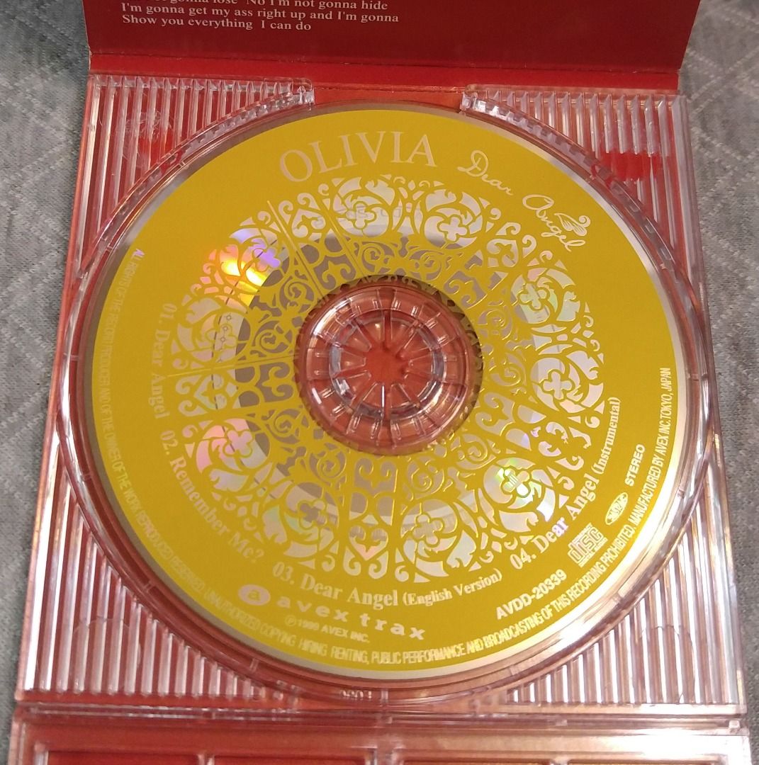 OLIVIA - Dear Angel 日版 二手單曲 CD, 書籍、休閒與玩具, 樂器、音樂相關, CD、DVD在旋轉拍賣