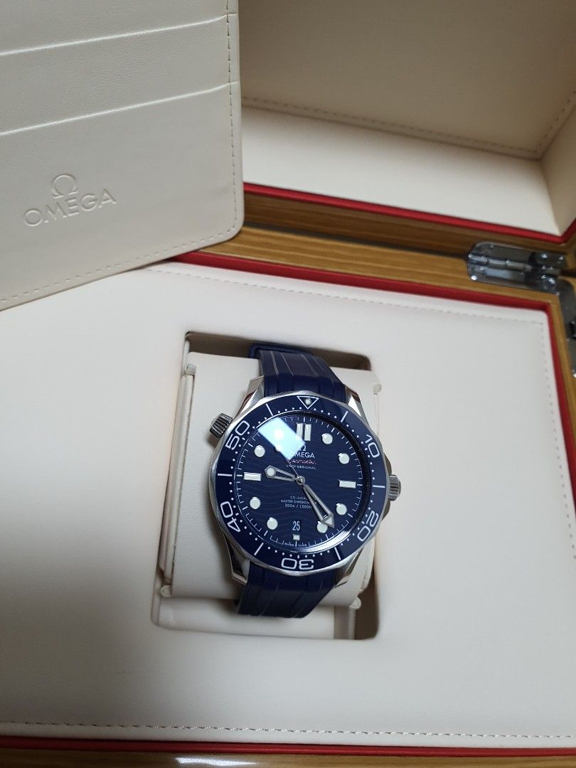 Omega Seamaster Smp300, Luxury, Watches on Carousell