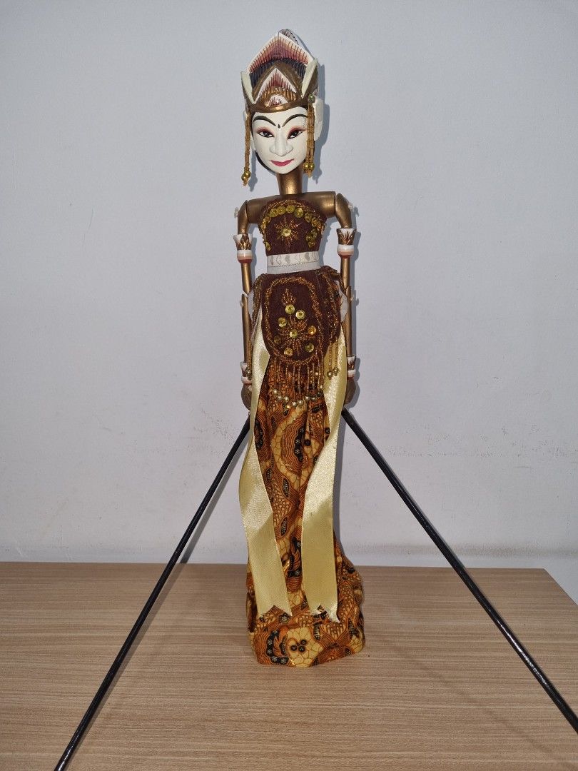 Pajangan Wayang Shinta, Antik, Lainnya di Carousell