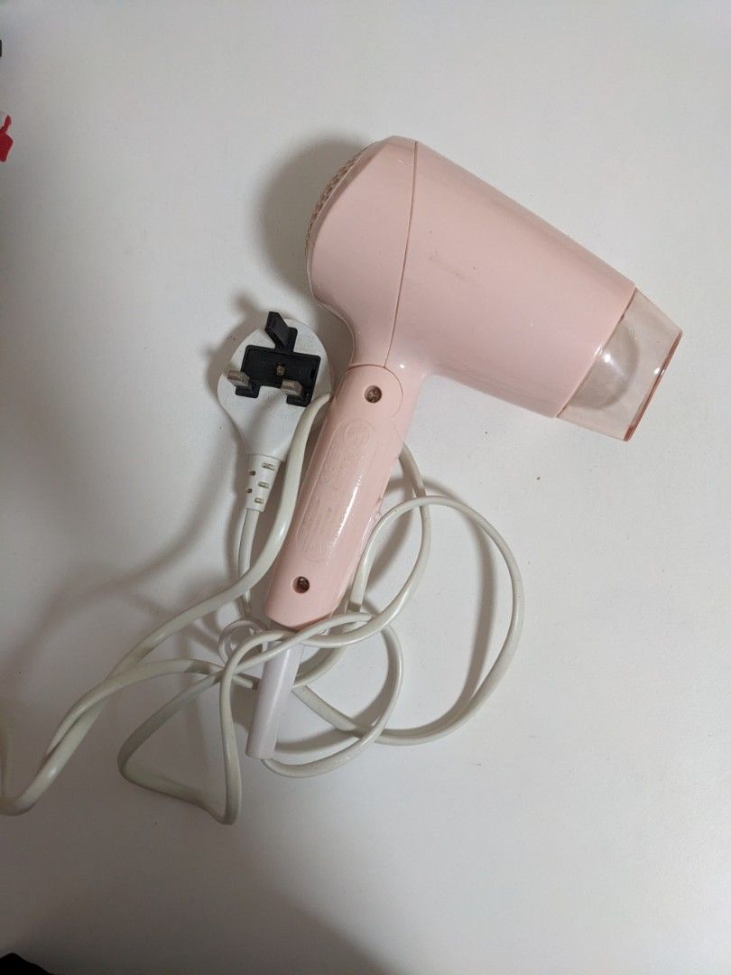 Philips pink hair dryer, Beauty & Personal Care, Hair on Carousell
