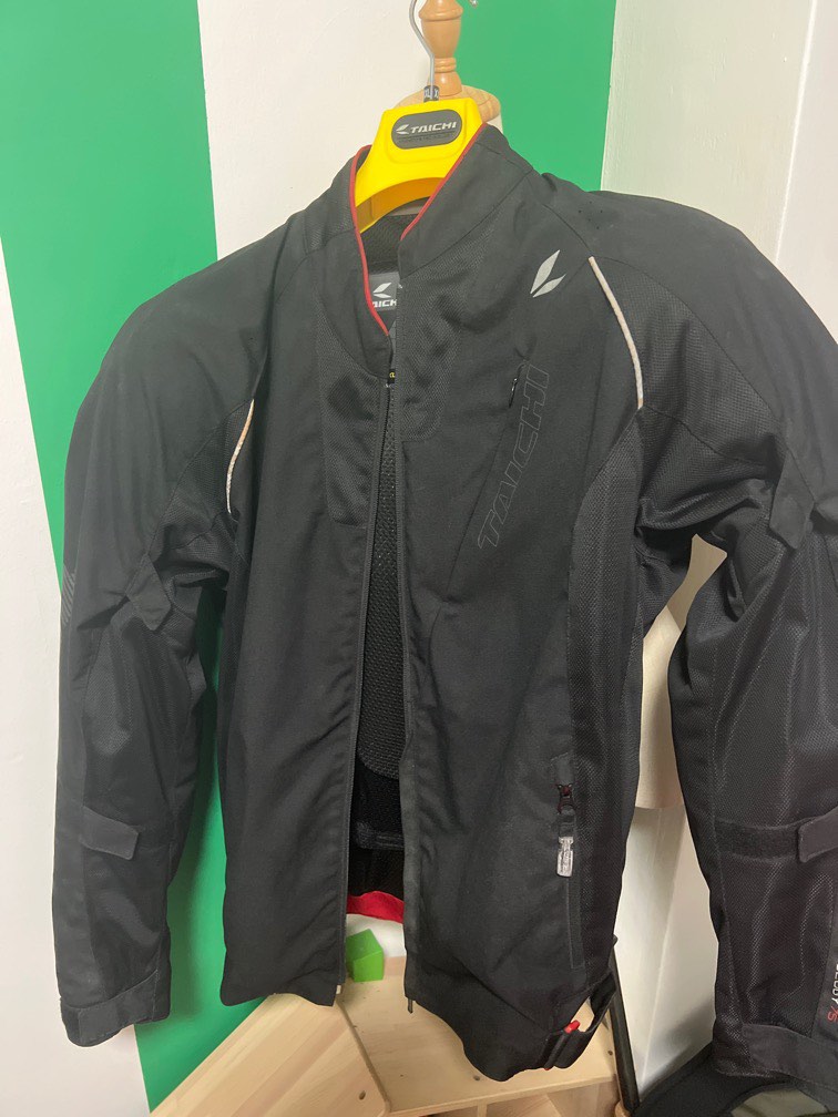 Rs taichi jacket, Motorcycles, Motorcycle Apparel on Carousell