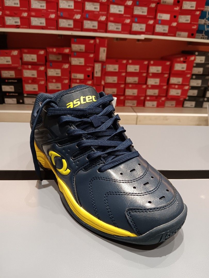 Sepatu Badminton Astec Navy, Olah Raga, Perlengkapan Olahraga Lainnya ...