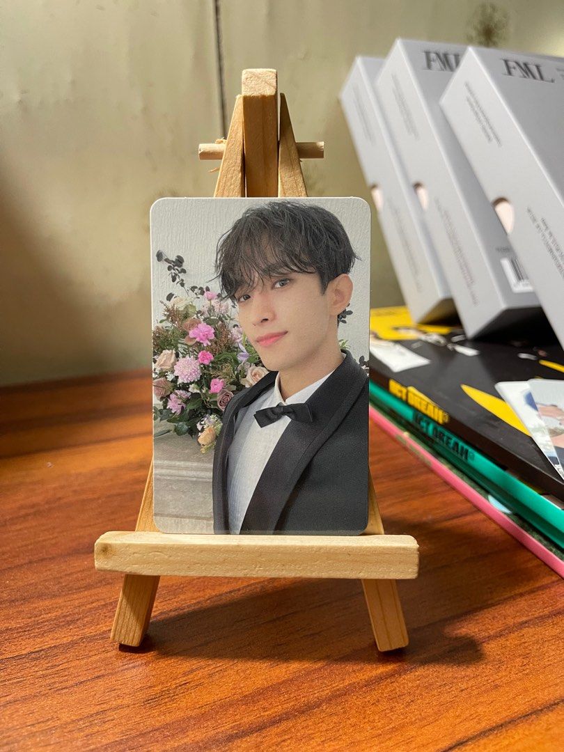 Seventeen FML DK Photocard, Hobbies & Toys, Memorabilia & Collectibles, K-Wave on Carousell