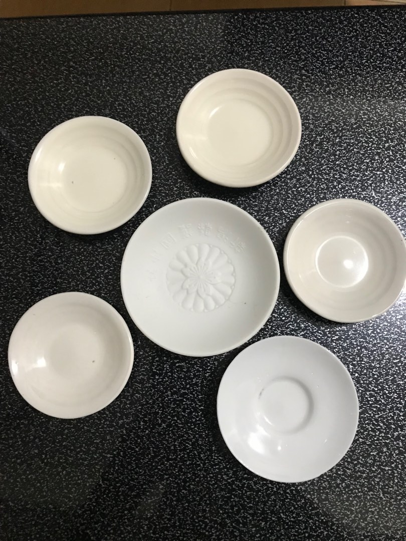 small plates/ sauce plate bundle on Carousell