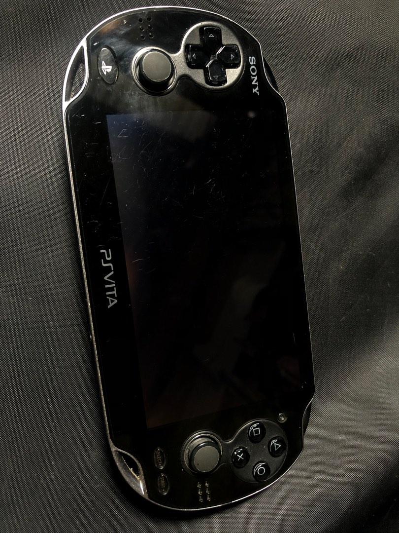 Sony Playstation Vita PCH-2000, Mobile Phones & Gadgets, Other Gadgets ...
