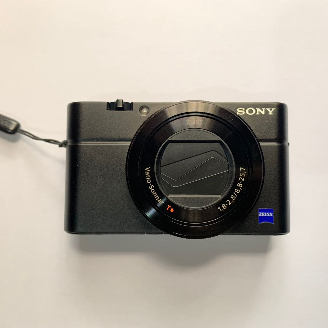 Sony RX100 III Advanced Camera with 13.2 x 8.8 mm sensor, Photography ...