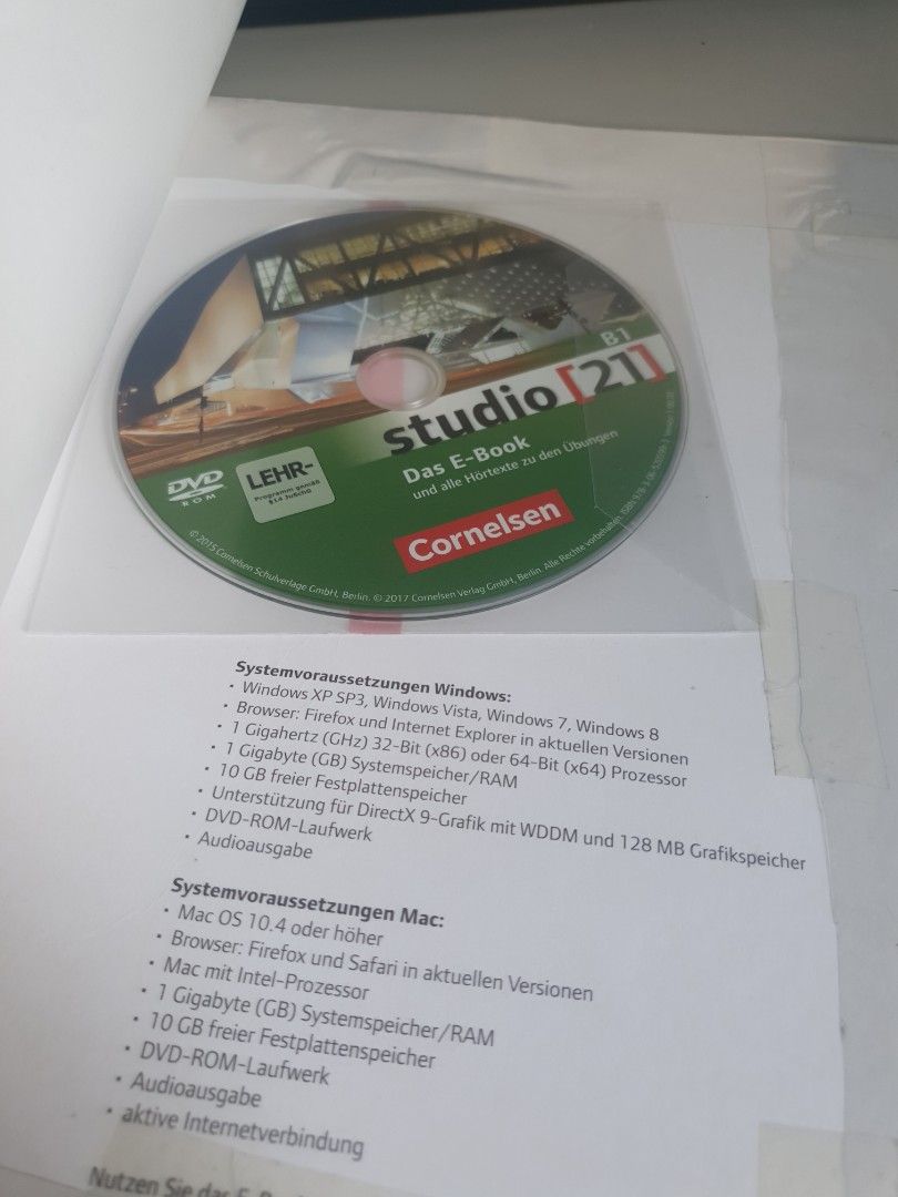 Studio 21 B1 German textbook (for NUS LAG4201/2) Das Deutschbuch, Hobbies & Toys, Books ...