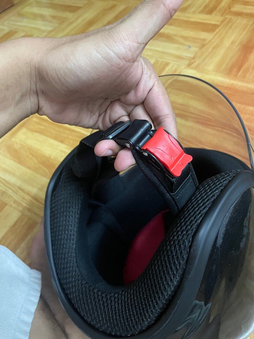 Swan Helmet Black (Original), Men's Fashion, Watches & Accessories, Cap ...