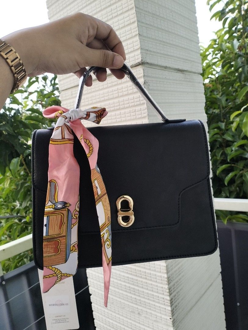 Tas mossdoom, Barang Mewah, Tas & Dompet di Carousell