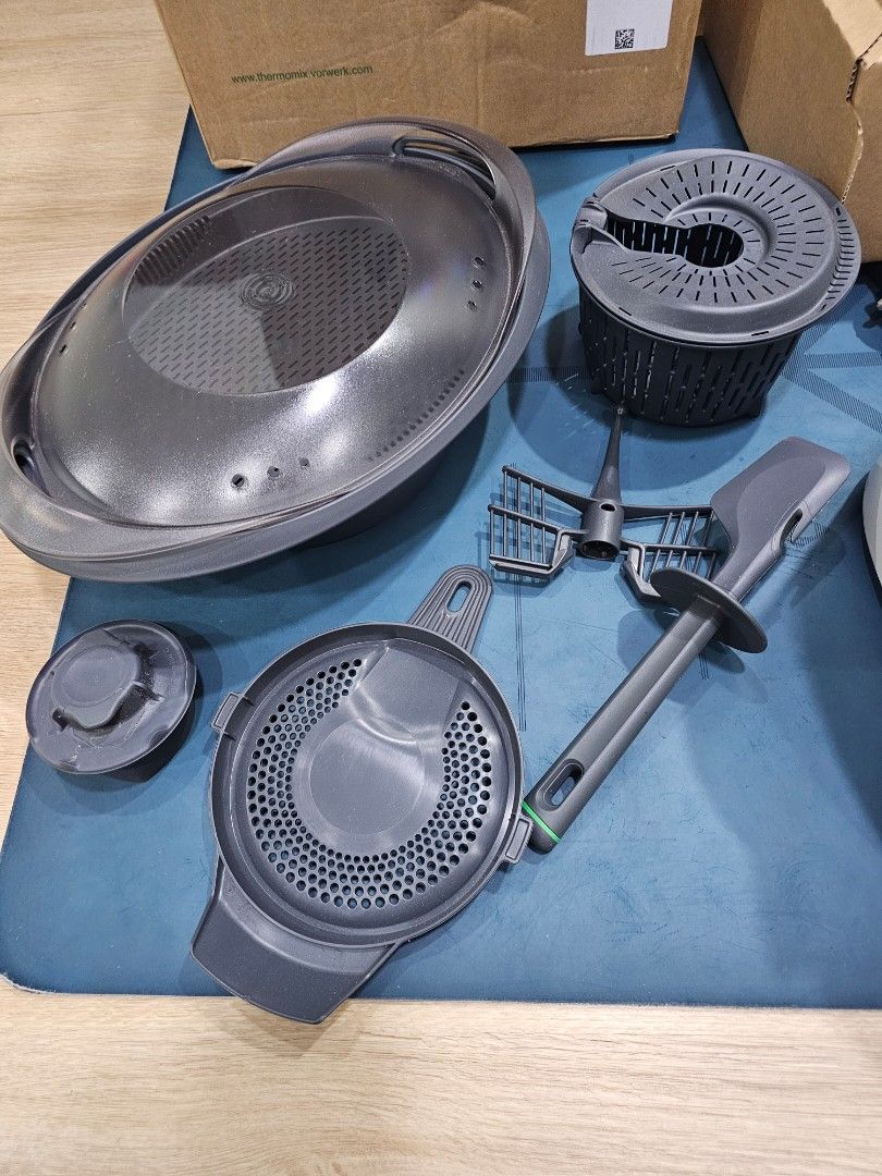 Thermomix TM6 All-in-one Cooking Machine, TV & Home Appliances, Kitchen ...