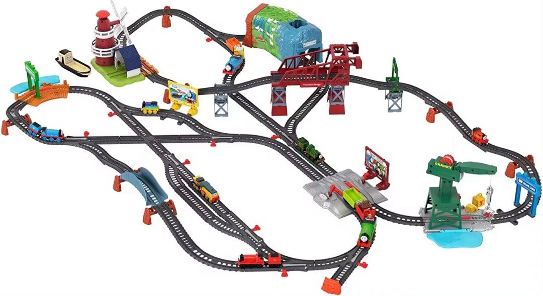 Thomas and friends deluxe set, Hobbies & Toys, Toys & Games on Carousell