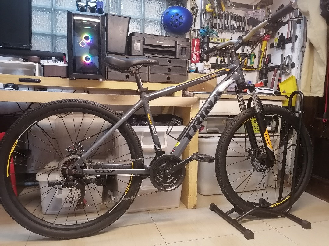 Trinx Majes 100 26er Gray-Yellow MTB Mountain Bike on Carousell
