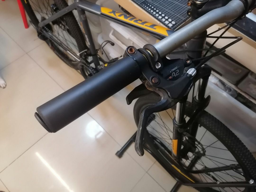 Trinx Majes 100 26er Gray-Yellow MTB Mountain Bike on Carousell