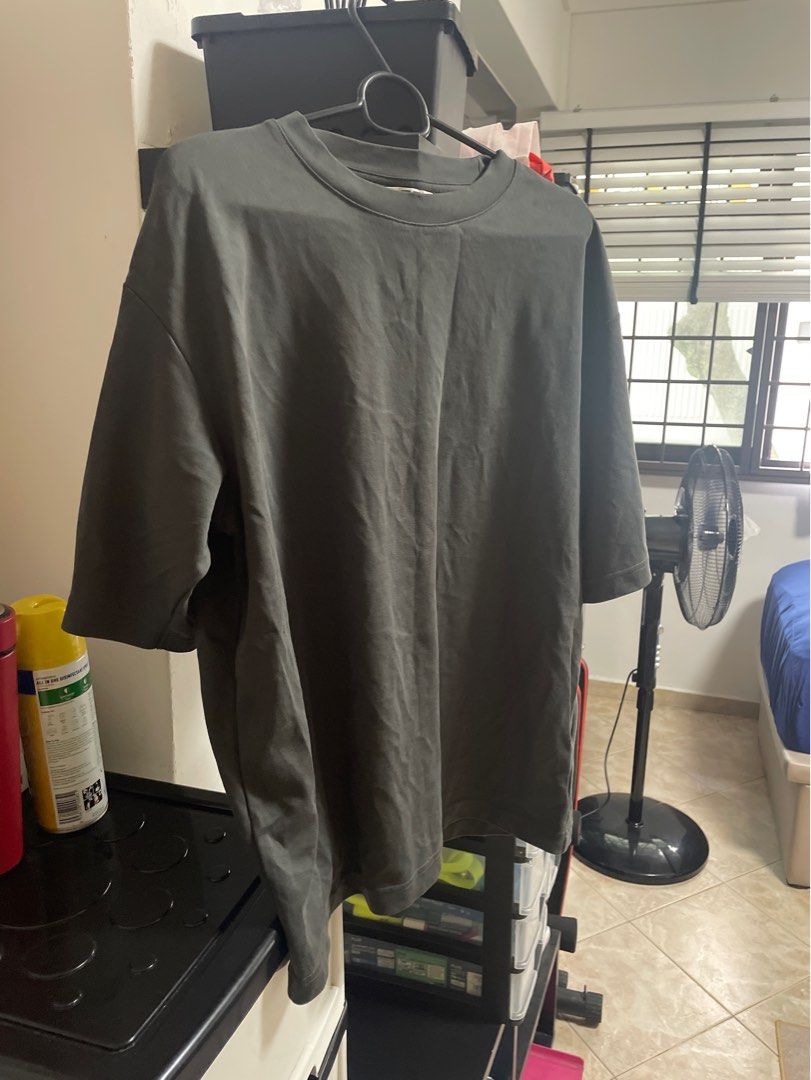 Uniqlo Airism Oversized Tee, Men's Fashion, Tops & Sets, Tshirts & Polo ...