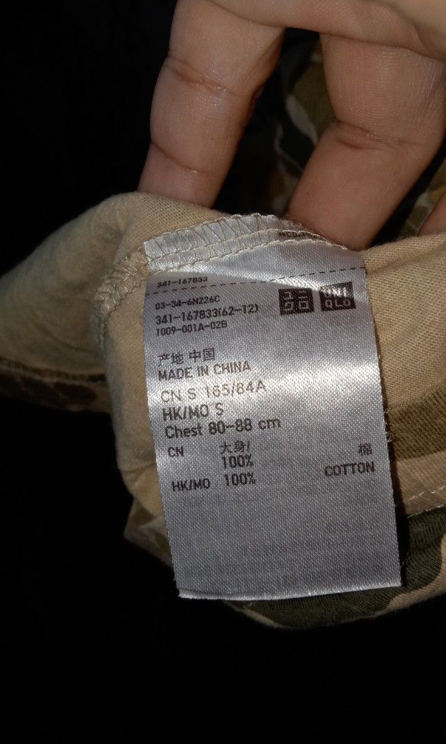 Uniqlo comoplogde on Carousell