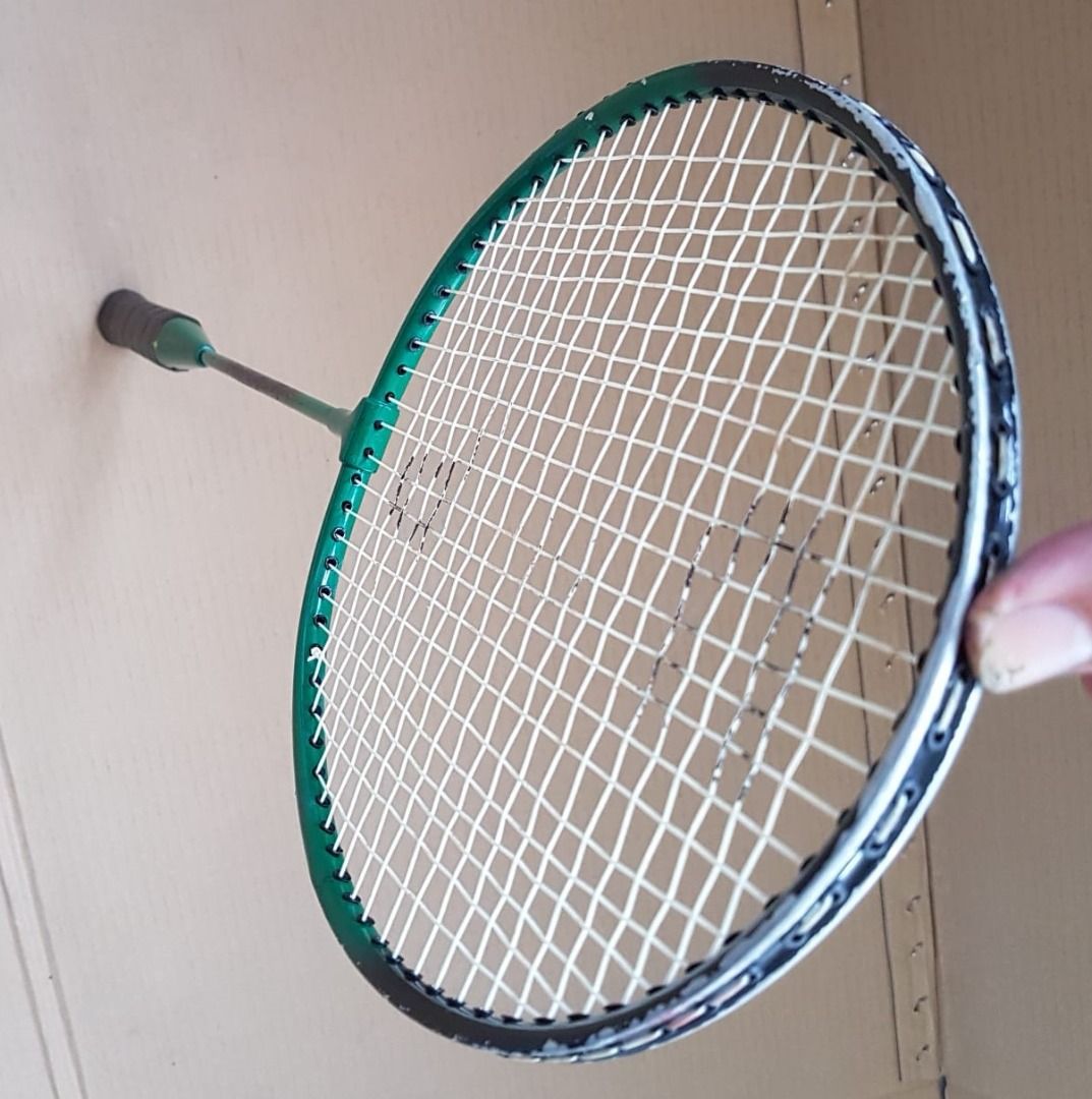 U-POINT Badminton Racket, Model Ultra D200 in Green and Black, Sports ...