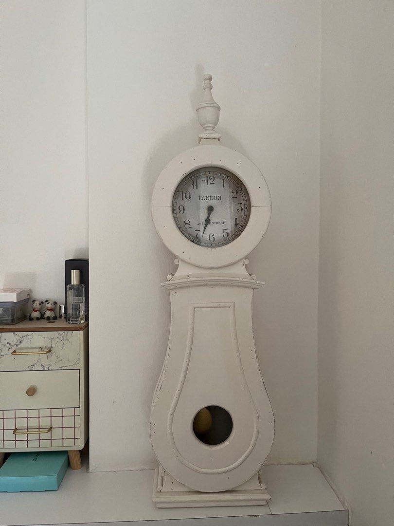 Vintage pendulum clock, Furniture & Home Living, Home Decor, Clocks on ...