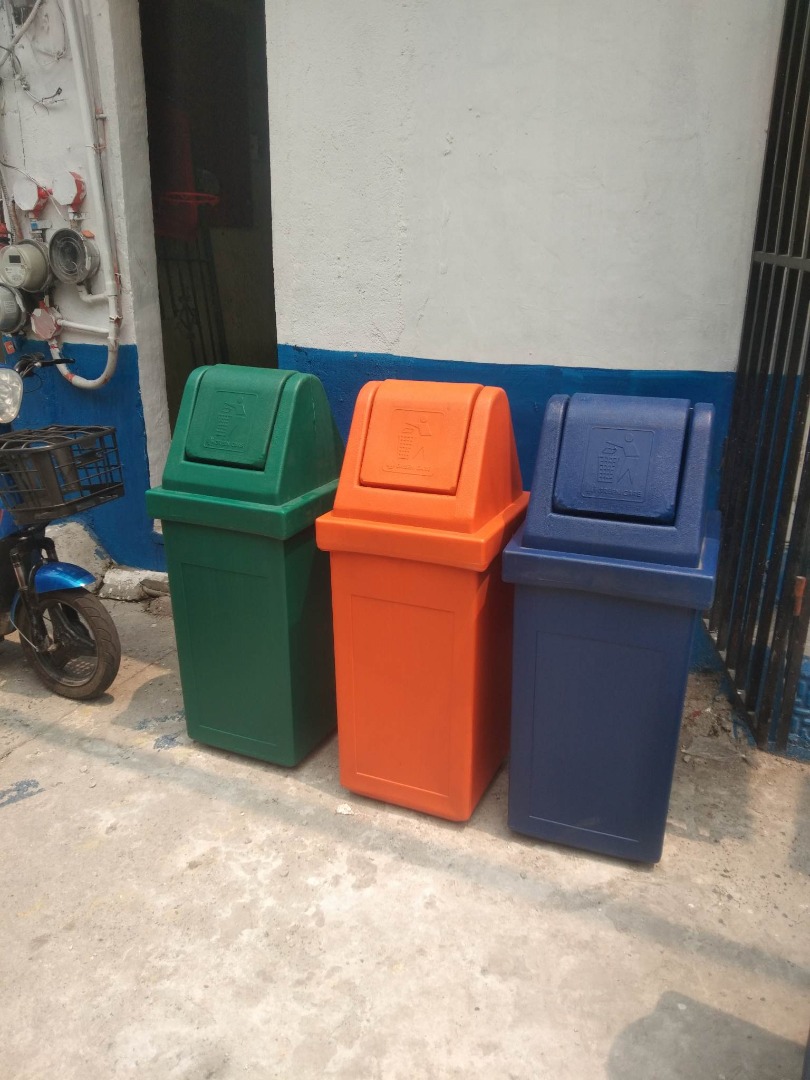 WASTE MASTER TRASH BIN, Furniture & Home Living, Cleaning & Homecare ...