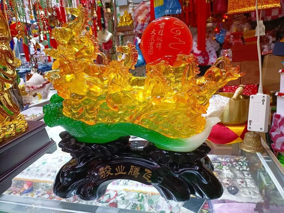 8 horses taas paa fengshui display, Furniture & Home Living, Home Decor ...