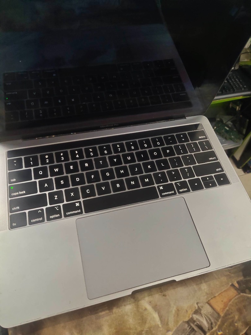 MacBook Pro A2159 (2019) - Core i5, 8GB RAM, SSD 128GB, TouchBar (LCD ...
