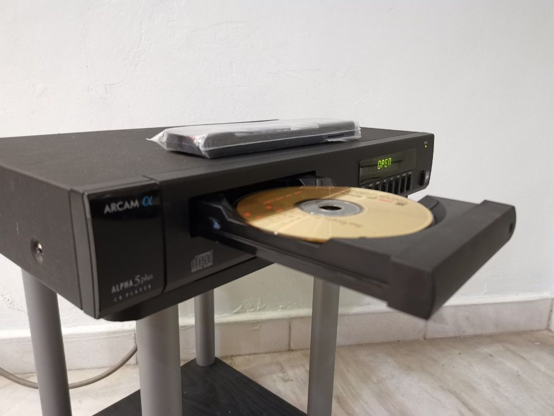 Arcam alpha PLUS Made in England Stereo TDA1541A DAC CD player, Audio, Portable Music Players on ...