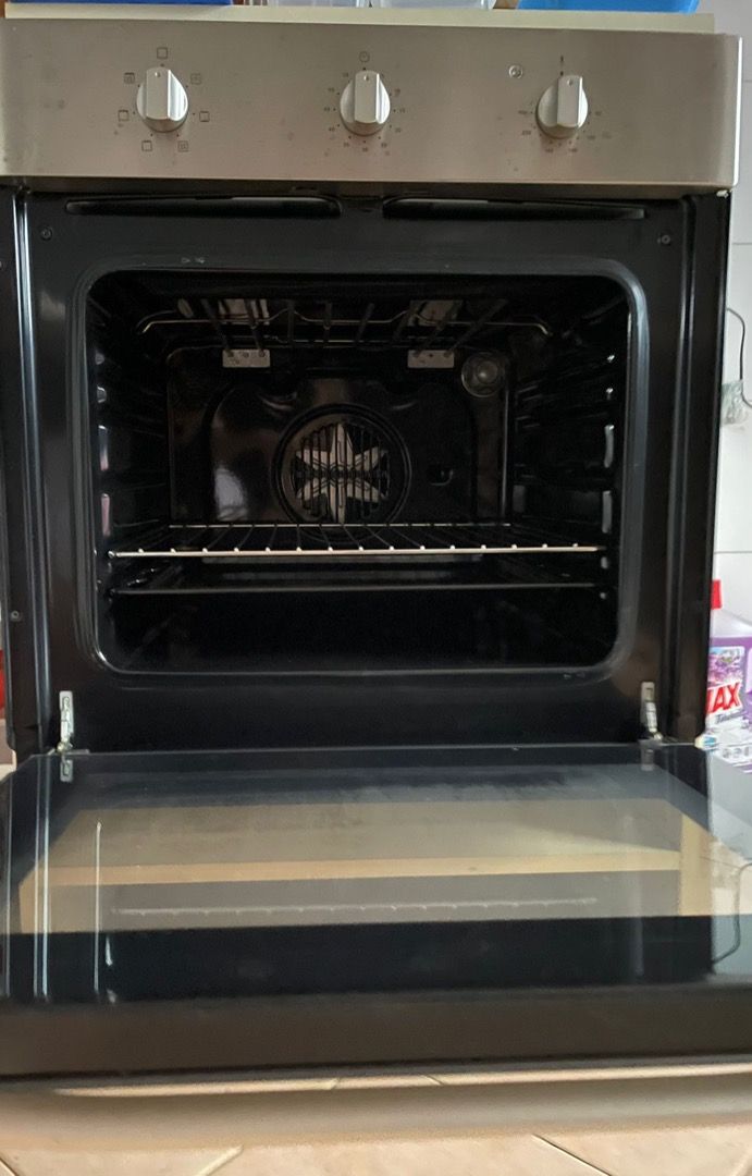 Ariston oven, TV & Home Appliances, Kitchen Appliances, Ovens & Toasters on Carousell