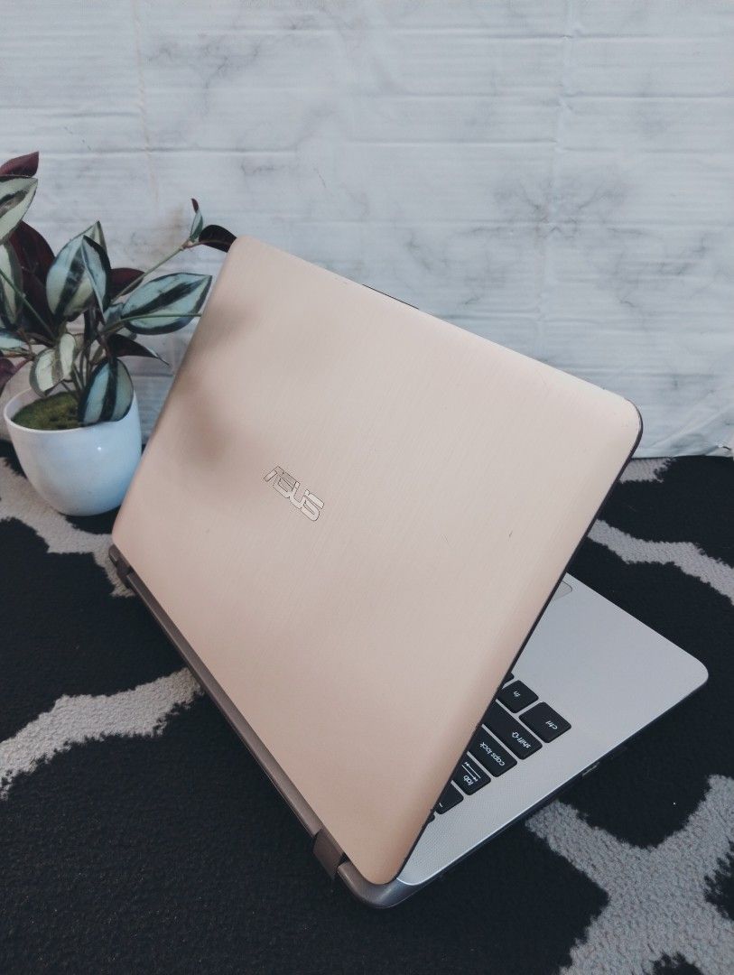 Asus X407UF Core i3 Gen 6, Elektronik, Komputer, Laptop di Carousell