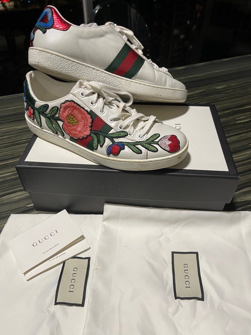 Authentic Gucci Ace Flower Embroidered Sneakers size 39, Women's ...