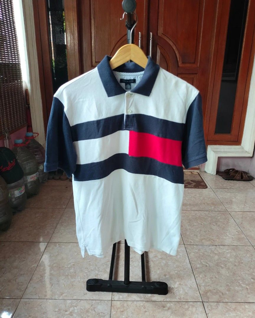 Baju Kerah Tommy Hilfiger Big Logo, Fesyen Pria, Pakaian , Atasan di Carousell