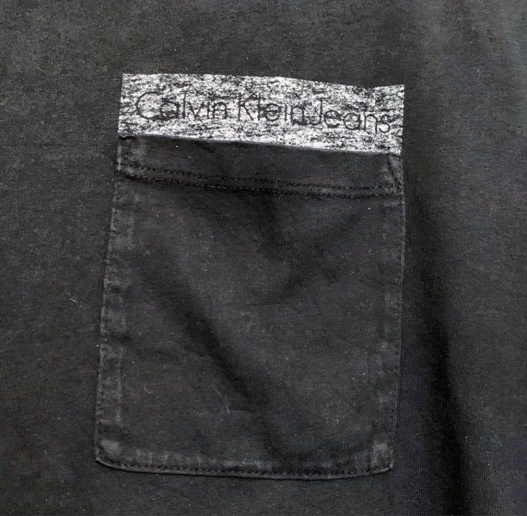Calvin Klein Basic Pocket, Fesyen Pria, Pakaian , Atasan di Carousell