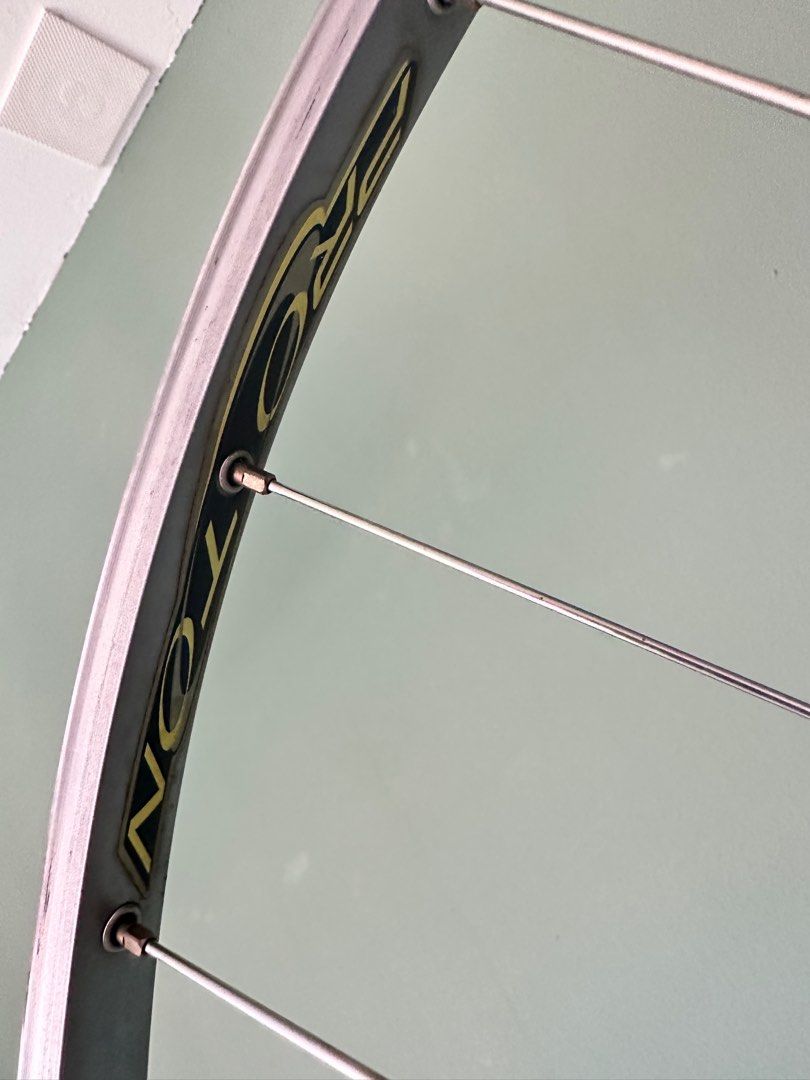 Campagnolo proton box rims clinchers wheelset, Sports Equipment ...