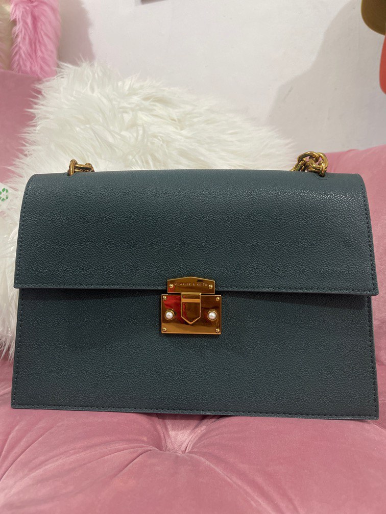 Charles n keith ori counter on Carousell