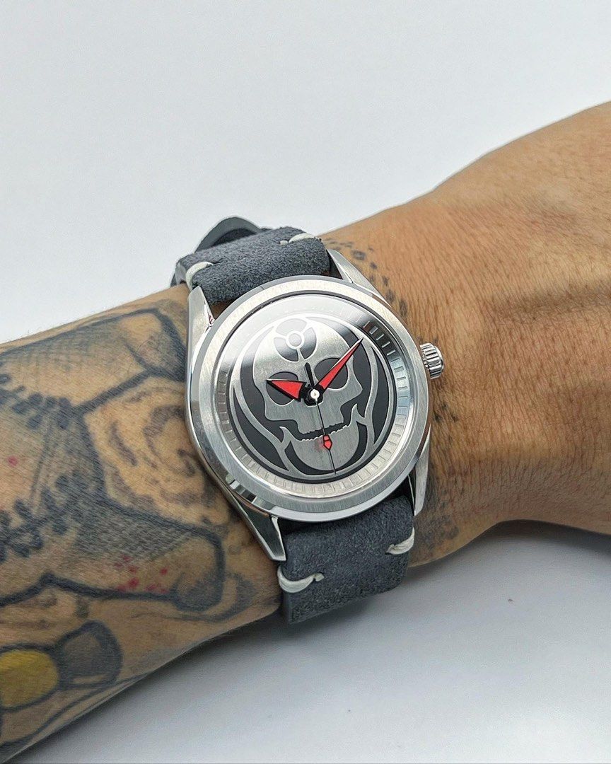 Custom Seiko Mod Silver skull in 40mm GS case, Men's Fashion, Watches ...