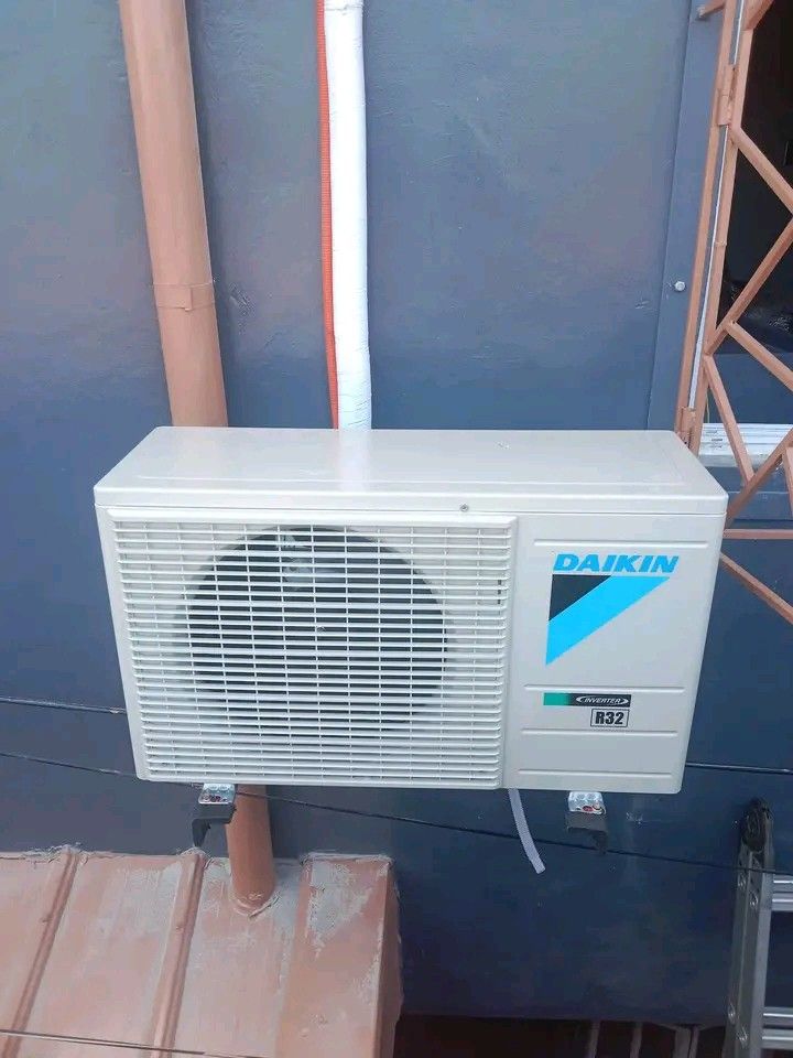 Daikin split type inverter Aircon with free installation brand new ...