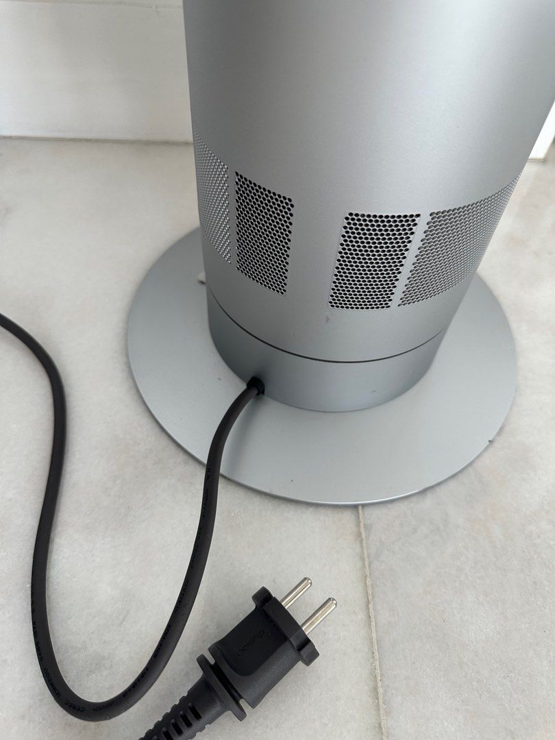 Dyson AM02 Air Multiplier (silver), Furniture & Home Living, Lighting ...