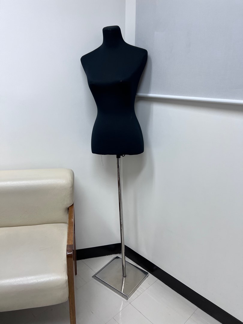 Fitting form mannequin on Carousell