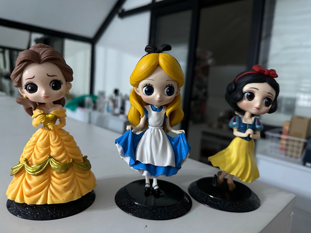 [FREE SHIP MM] Disney Princesses Belle Alice Snow White Plastic Decor ...