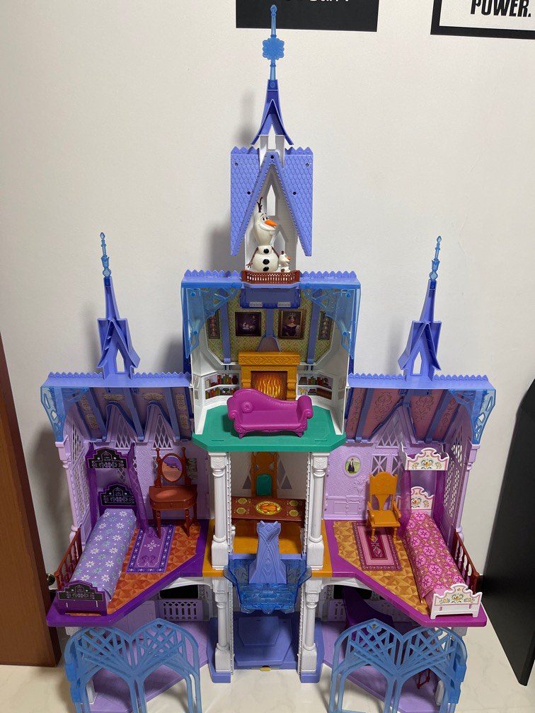 Frozen Elsa Castle., Hobbies & Toys, Toys & Games on Carousell