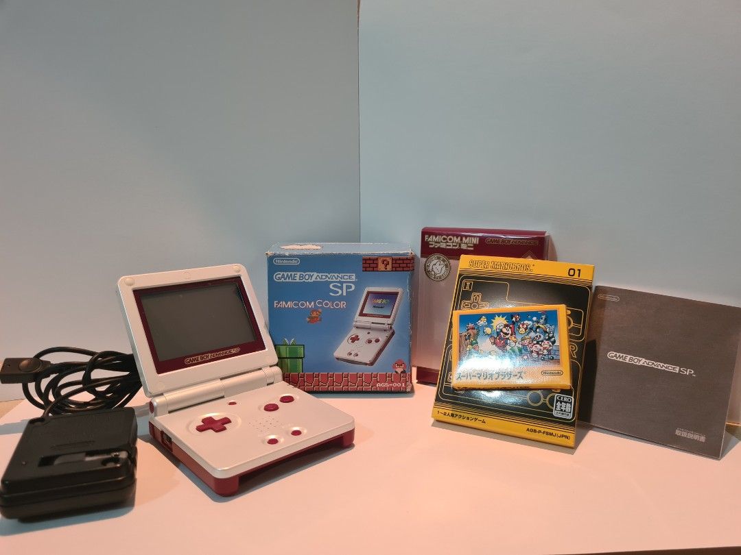 Gameboy Advance Famicom Edition Complete + Super Mario Bros. Famicom ...