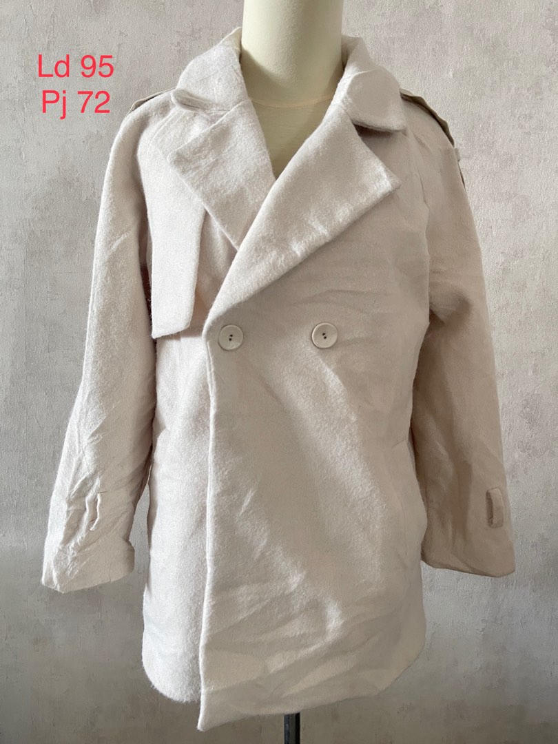 Gg pwsh winter coat wool putih tulang pakai puring, Fesyen Wanita ...