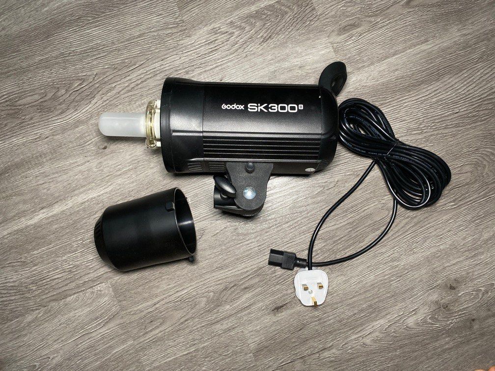 Godox SK300ii, Photography, Photography Accessories, Flashes on Carousell