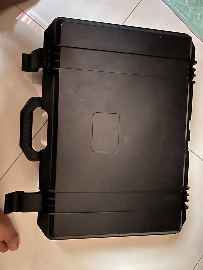 Hard case, Men's Fashion, Bags, Briefcases on Carousell