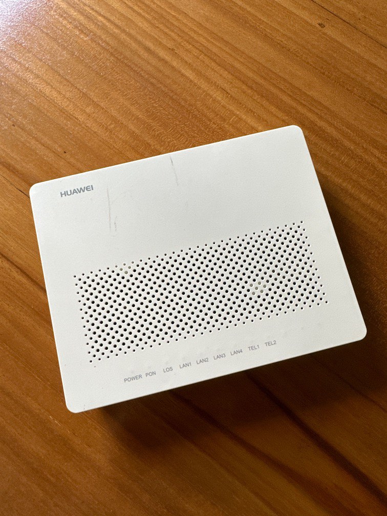 Huawei fibre router HG8240H, Computers & Tech, Parts & Accessories ...
