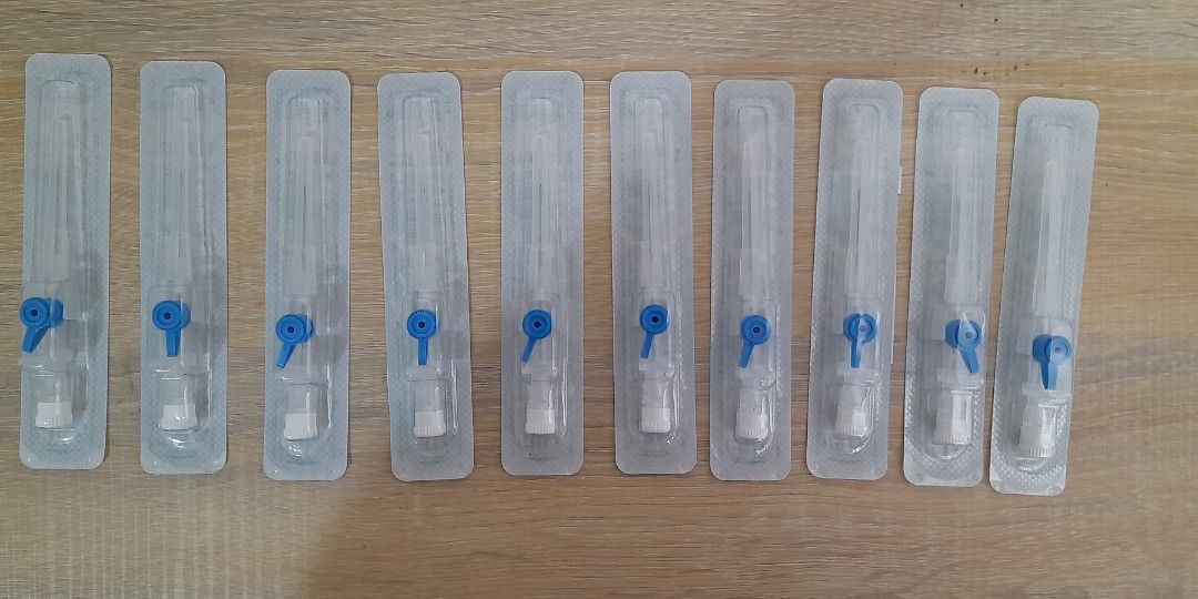 Indoplas 22G IV Cannula with Wings and Injection (10 pieces) on Carousell Indoplas 22G IV Cannula with Wings and Injection (10 pieces) on Carousell