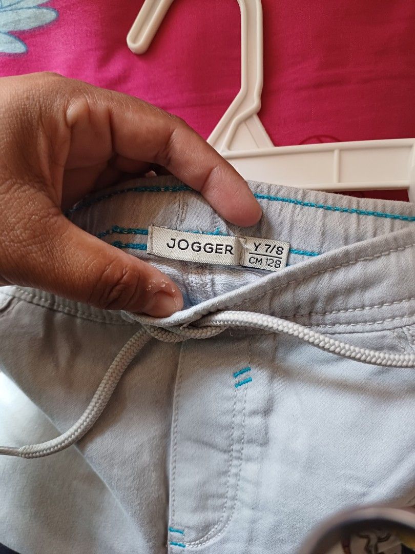 Jogger anak warna abu2 muda (light grey) Merk OVS size 7-8, Bayi & Anak ...