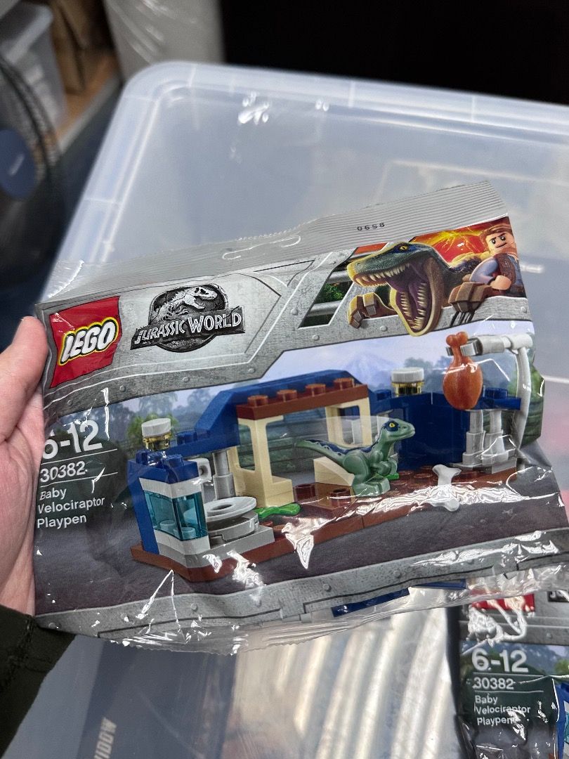 LEGO 30382 (Jurassic World) Baby Velociraptor Playpen, 興趣及遊戲, 玩具 & 遊戲類 ...