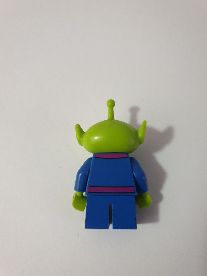 Lego Disney Series 1 Alien Minifigures Mini Figure, Hobbies & Toys ...