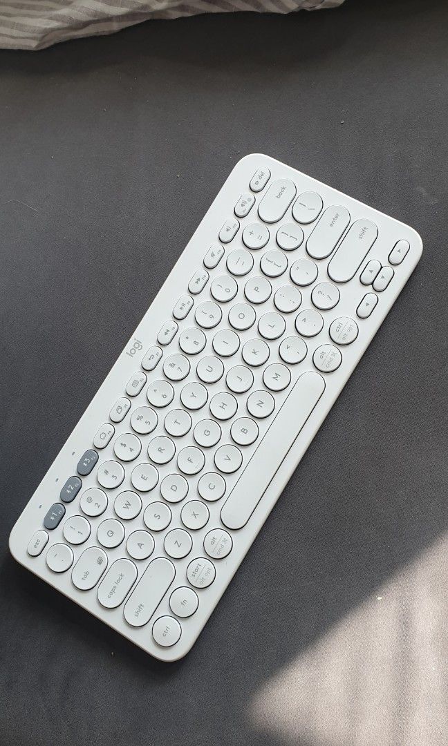 Logitech Pebble Keys K380s Customize Your Keyboard With