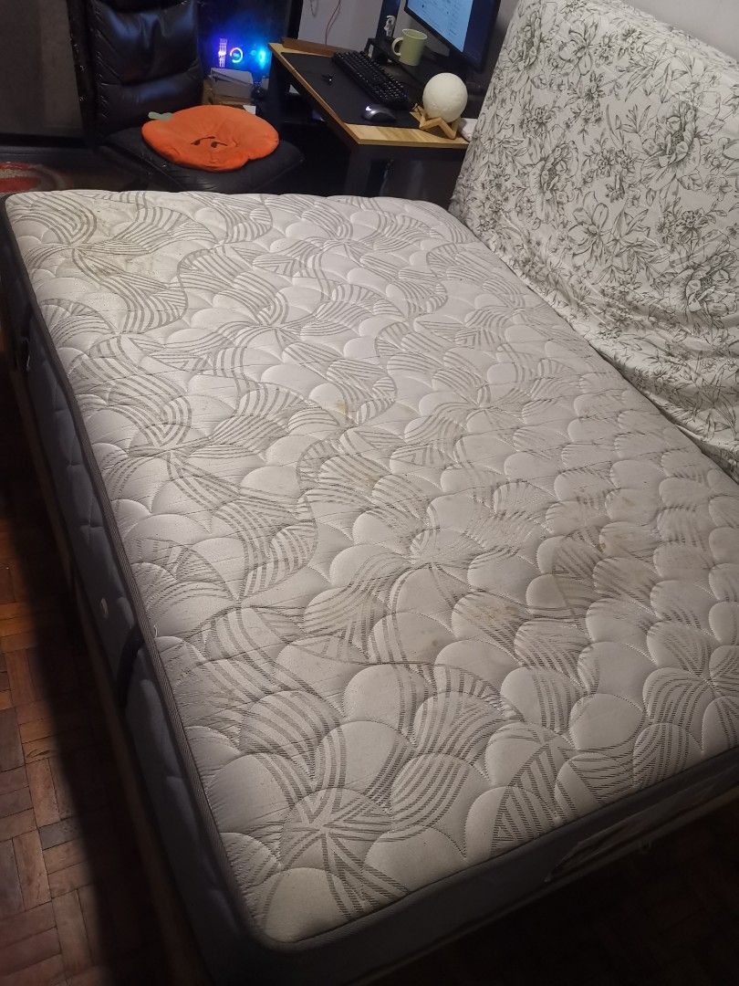 MANDAUE FOAM DOUBLE SIZED Bed (SPRING), Furniture & Home Living ...