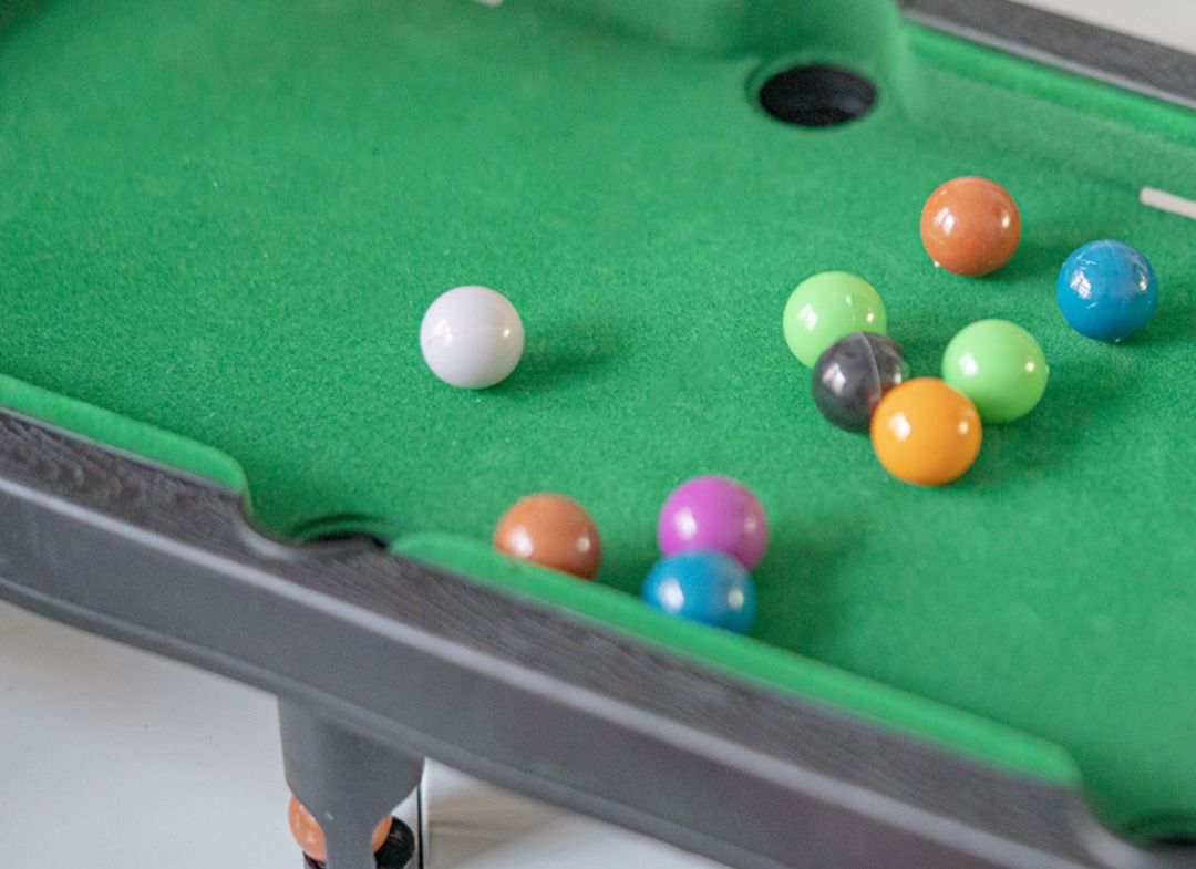 Miniatures - Mini 8 Ball (Billiards / Pool / Snooker / Carom) table ...